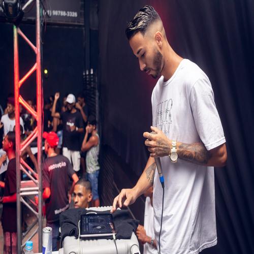 Sucessada Com a Tropa da Taquara (Live) Official TikTok Music - Dj 2D ...